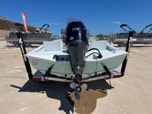 2025 20' XPRESS H20 BAY - Premier Boating Centers
