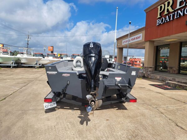 2019 18' TRACKER PRO GUIDE 175 SC - Premier Boating Centers $26,995 PUR ...